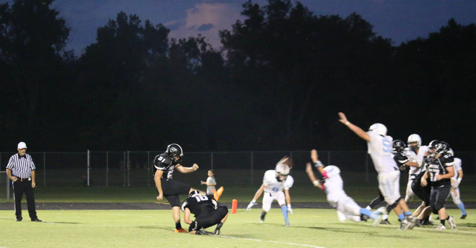 Lancer varsity football at Frontenac (photo gallery) – USD 247 ...